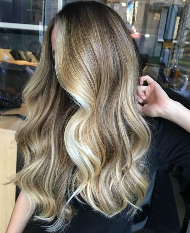 Mechas, Luzes, Reflexos e Balaiagem: Qual a Diferença?