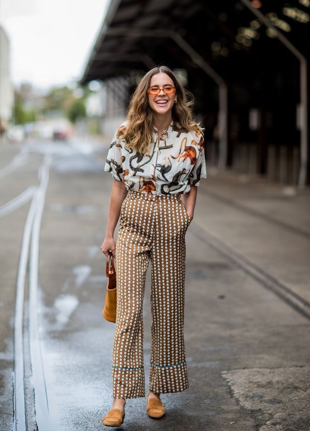 30 Looks Com Calças Estampadas - adicione mais cor à sua vida