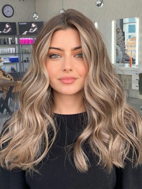 Cabelo loiro bege: dicas + 30 inspirações para adotar a cor da moda