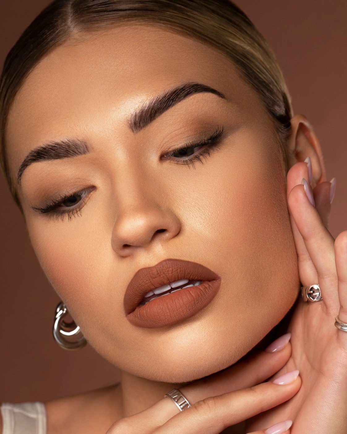 Marcas e Tons Batom Marrom 2024 para Experimentar