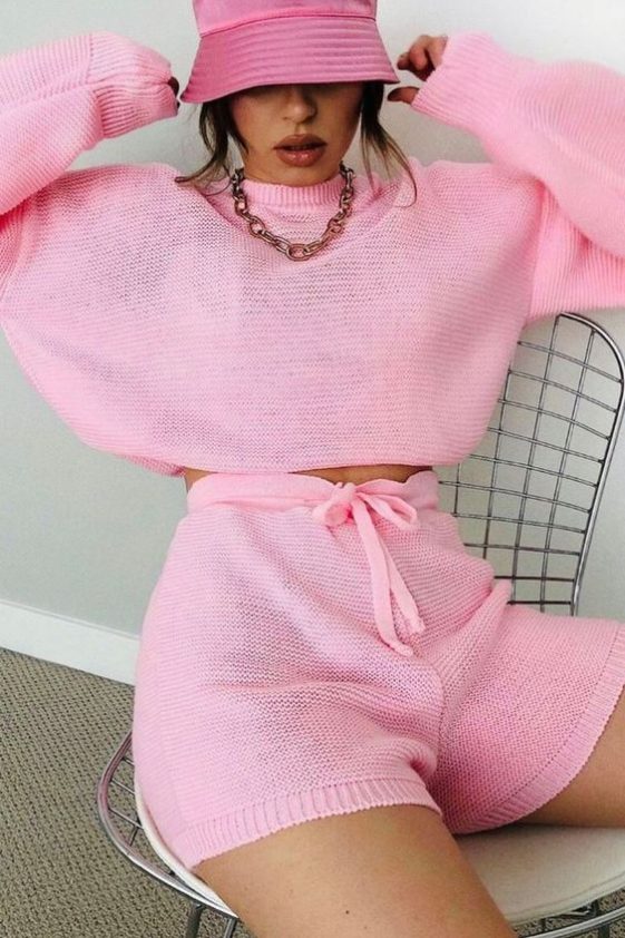 Rosa Barbie Looks: 10 Combinações que Encantam