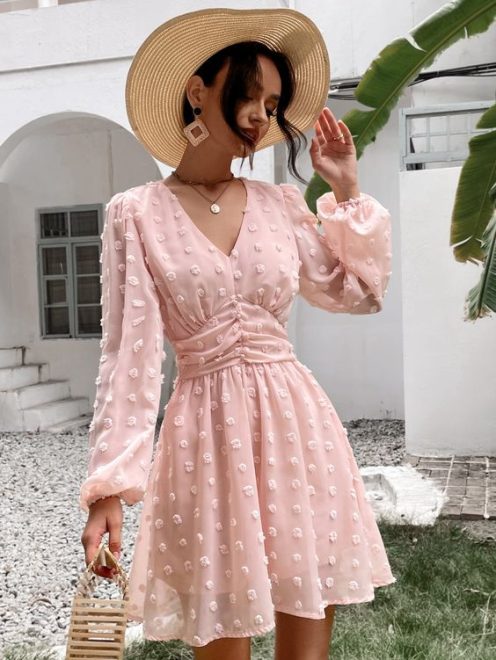 Looks com Rosa Bebê: Guia de Estilo e Tendências para 2025